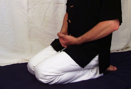 変形性膝関節症の代表的な症状と対処法【セルフチェックあり】｜ひざ痛チャンネル